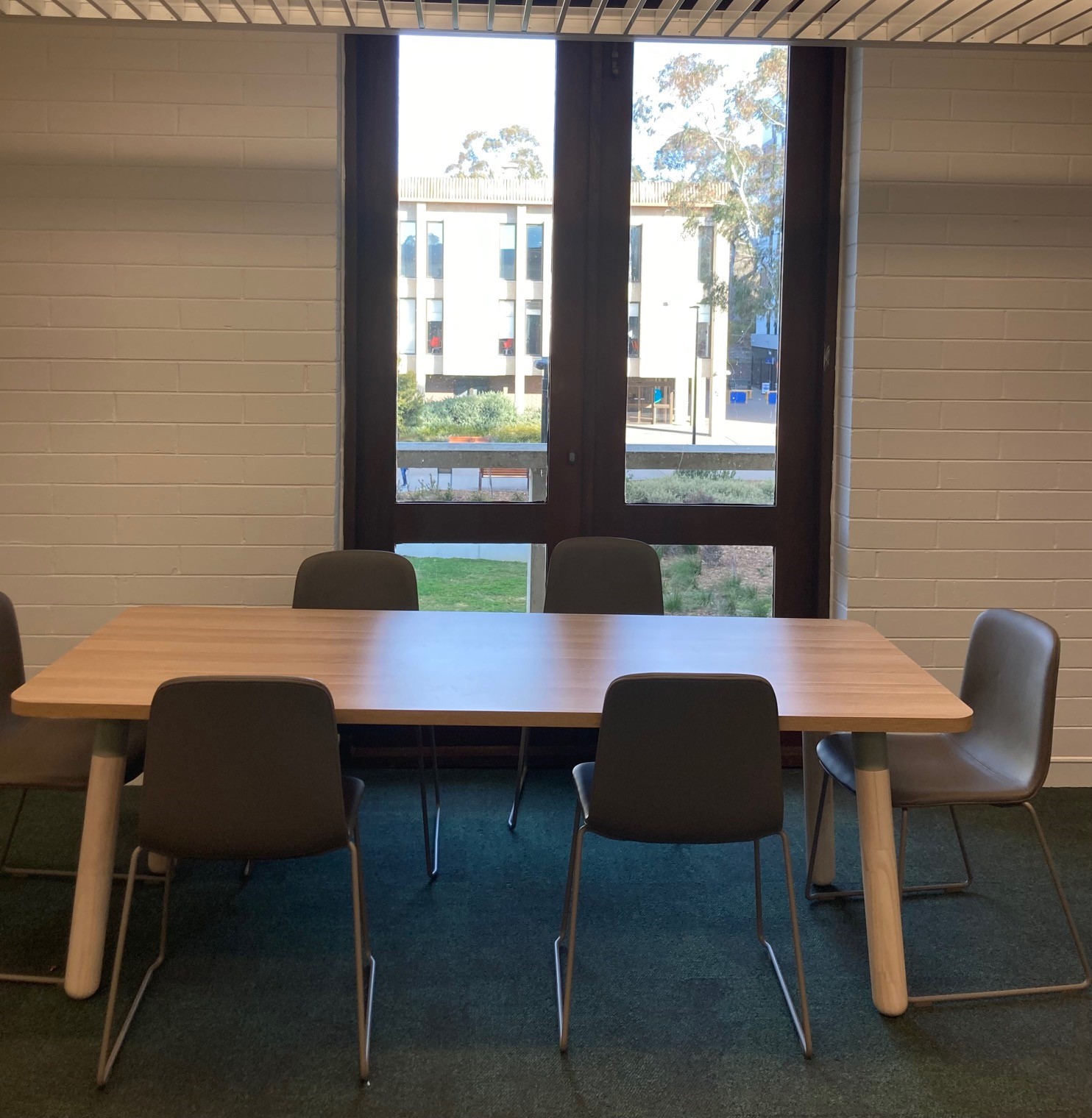 Space Availability - Room 16 Group Study Zone - LibCal - University of ...