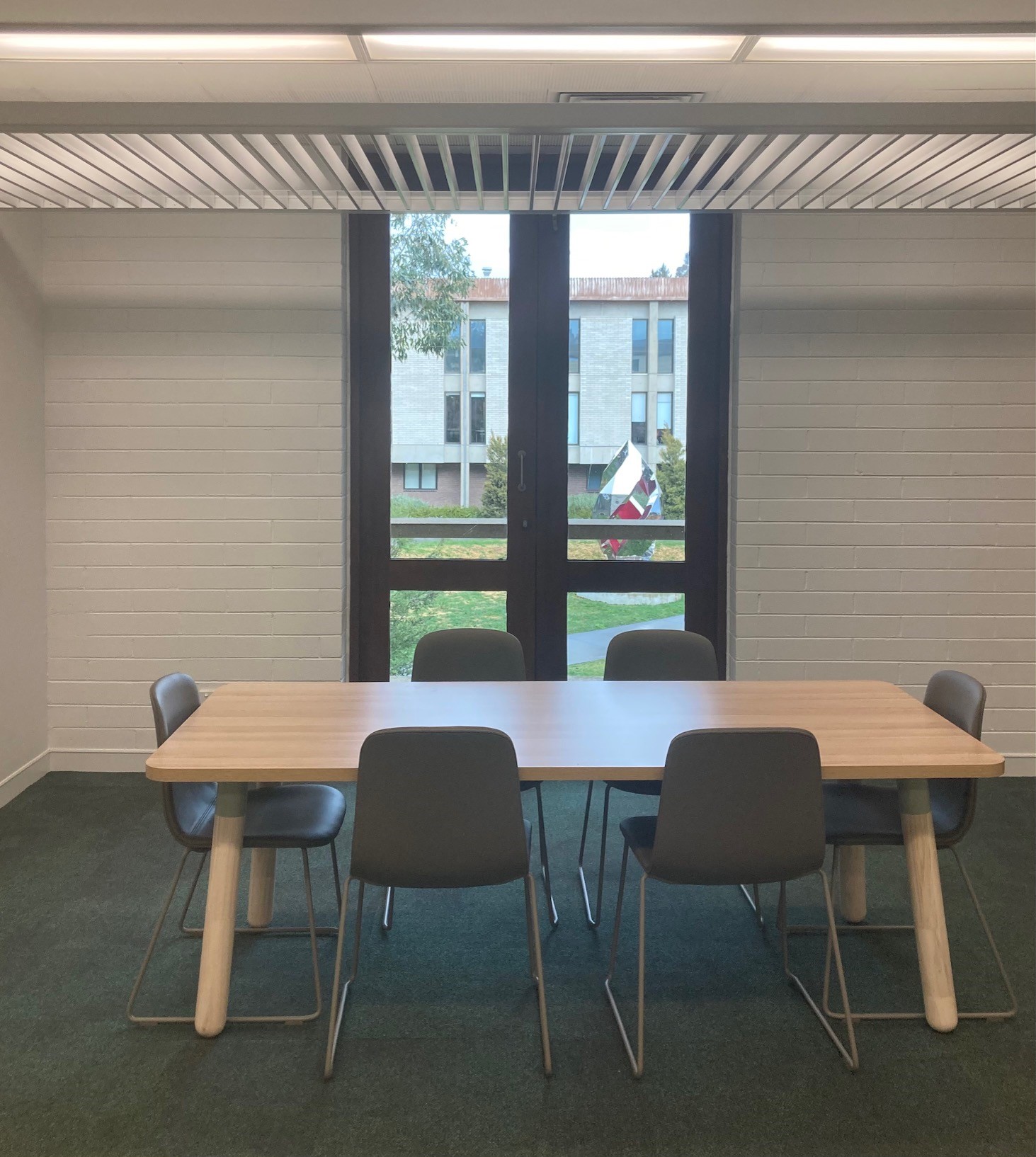 Space Availability - Room 14 Group Study Zone - LibCal - University of ...