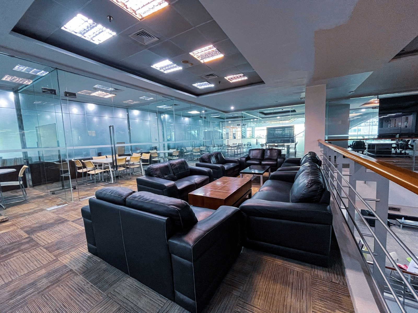 4th Floor (Working Space) - Facilities - Library Guides at Universitas ...